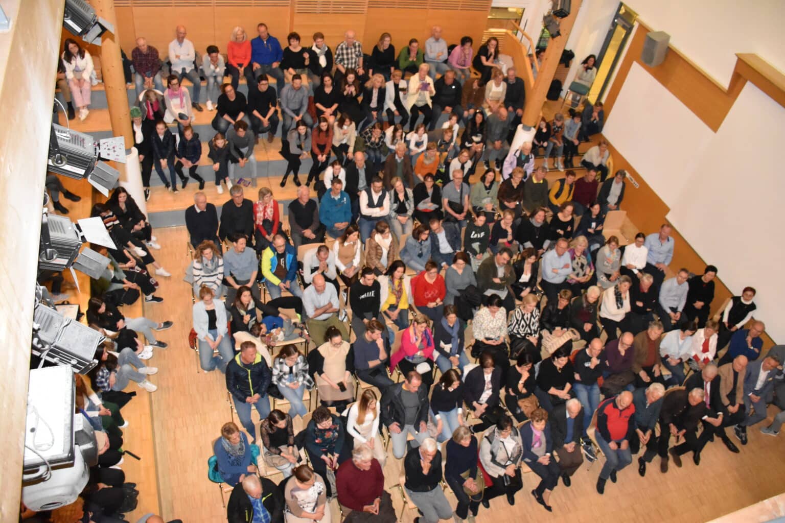 Gailtal Journal - Stimmungsvoller BORG-Chorabend in Hermagor